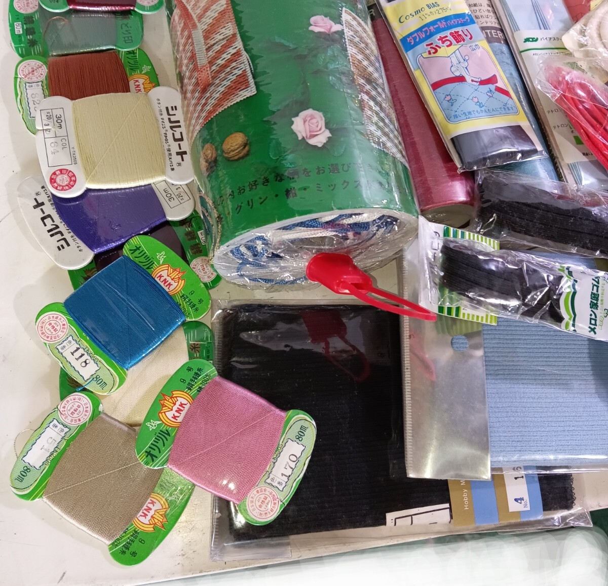 Yahoo!オークション - 【1円スタート】洋裁用具 まとめ 78点 糸 紐 和...