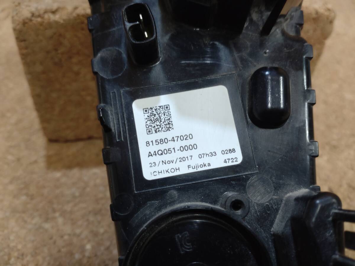 Yahoo!オークション - 【美品】トヨタ プリウス ZVW50 ZVW51 ZVW55 前...