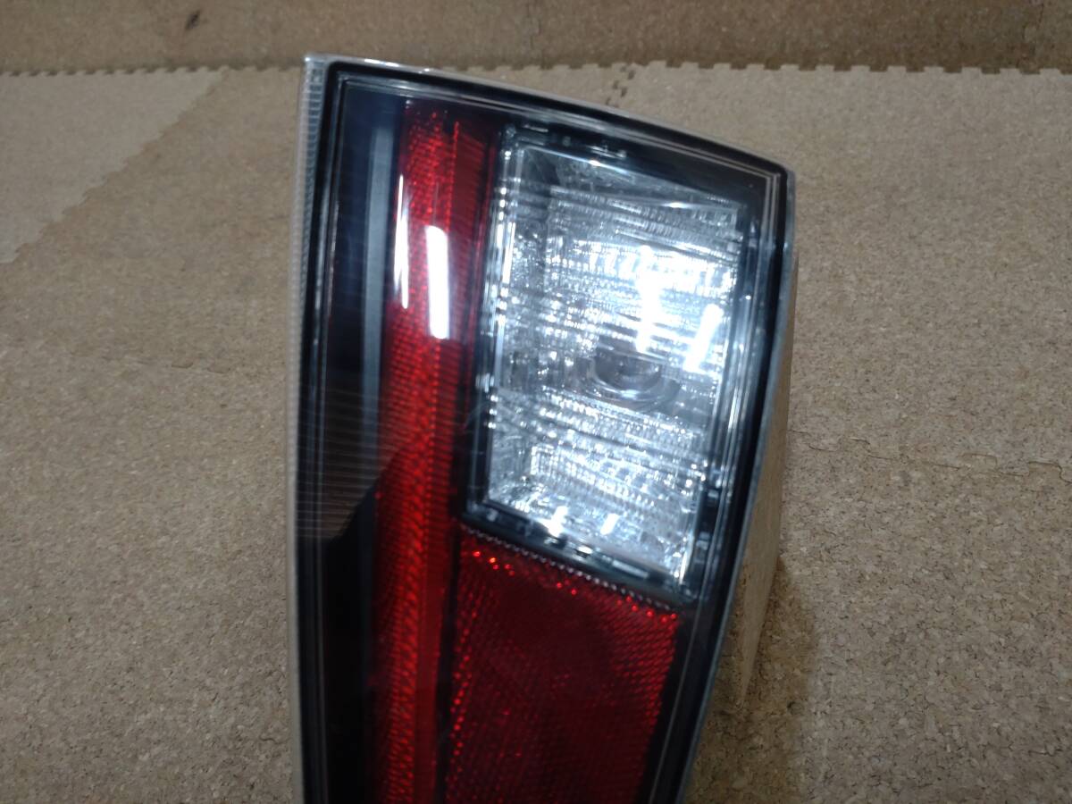 Yahoo!オークション - 【美品】トヨタ プリウス ZVW50 ZVW51 ZVW55 前...