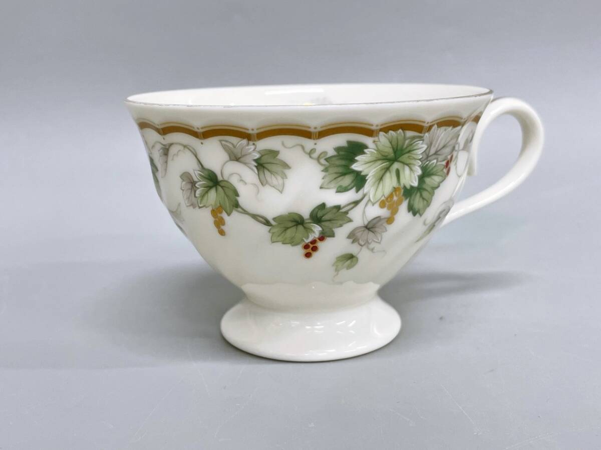 Yahoo!オークション - NARUMI ナルミ 鳴海陶器 葡萄柄 ぶどう文 ブドウ...