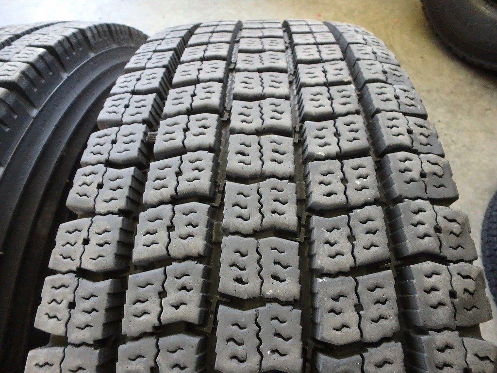 Yahoo!オークション - N766 2024年製 送料無料【11R22.5 16PR】トーヨ...