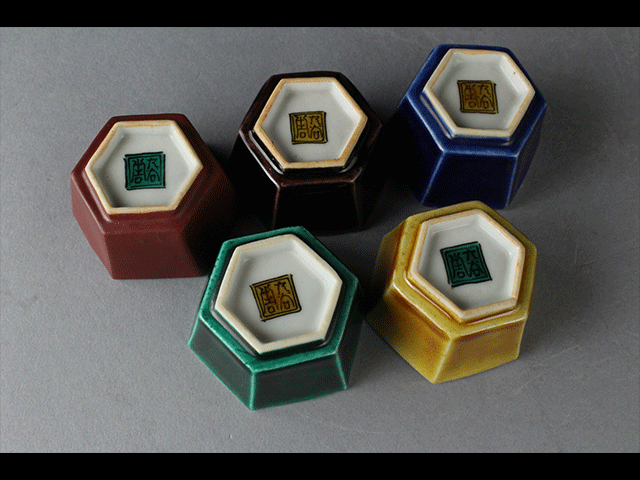 Yahoo!オークション - 【西】 I180 九谷焼 初代 徳田八十吉 五彩六角形...