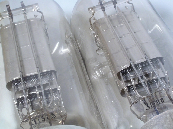 Yahoo!オークション - 大型3極出力管 SFR(仏) P60N トップチップ 2本...