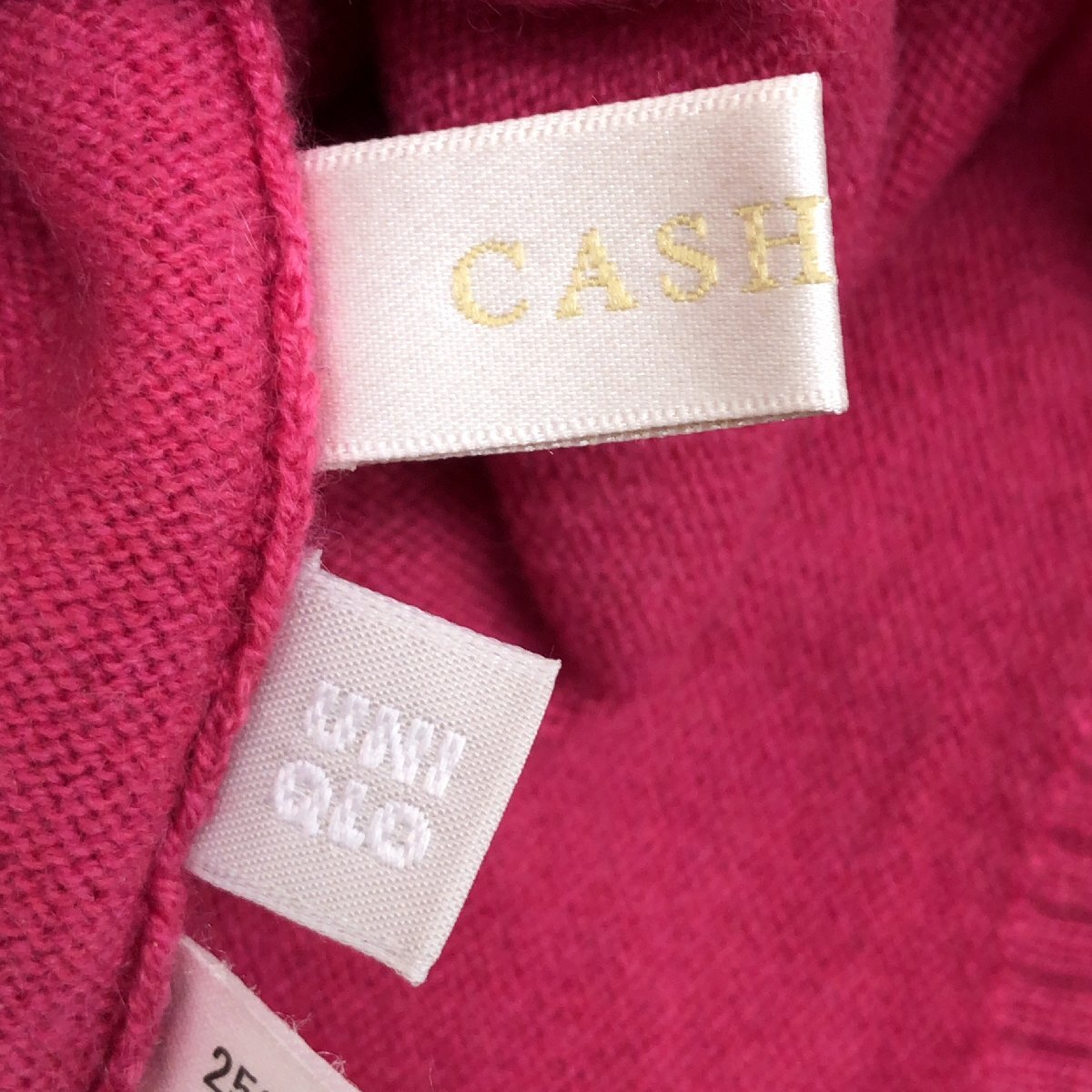 Yahoo!オークション - UNIQLO ユニクロ 定価7 990円 上質 カシミヤ100%...