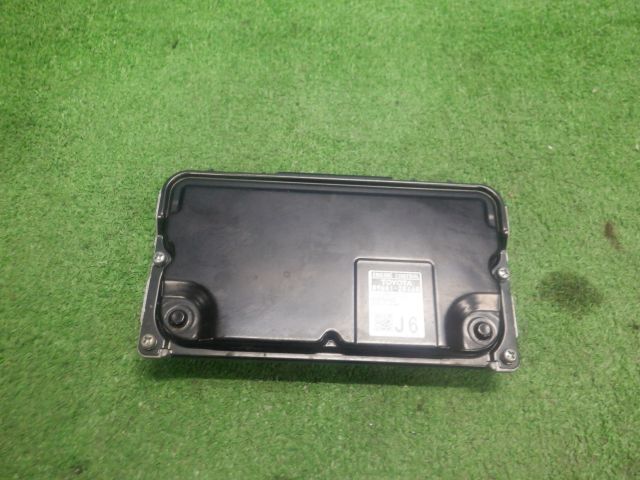 Yahoo!オークション - ノア DBA-ZRR85G X 後期 エンジンコンピュータ...