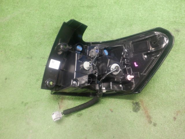 Yahoo!オークション - ライズ 5AA-A202A ハイブリッドZ 左テールラン...