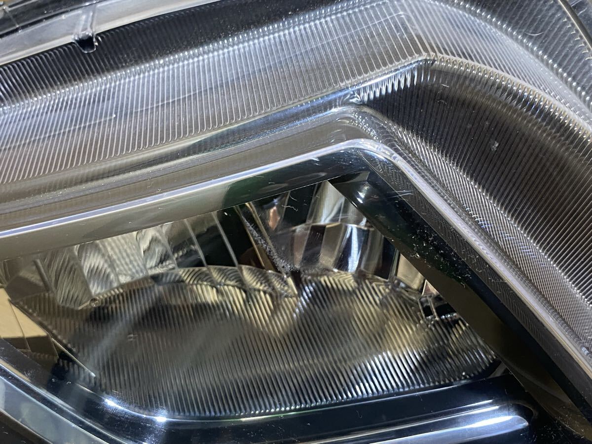 Yahoo!オークション - LA650S タントカスタム 右ヘッドライト Koito 10...