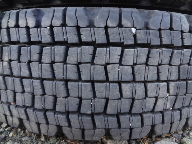 Yahoo!オークション - 795 冬 美品9.5分山 ブリヂストン W970 9R19.5 ...