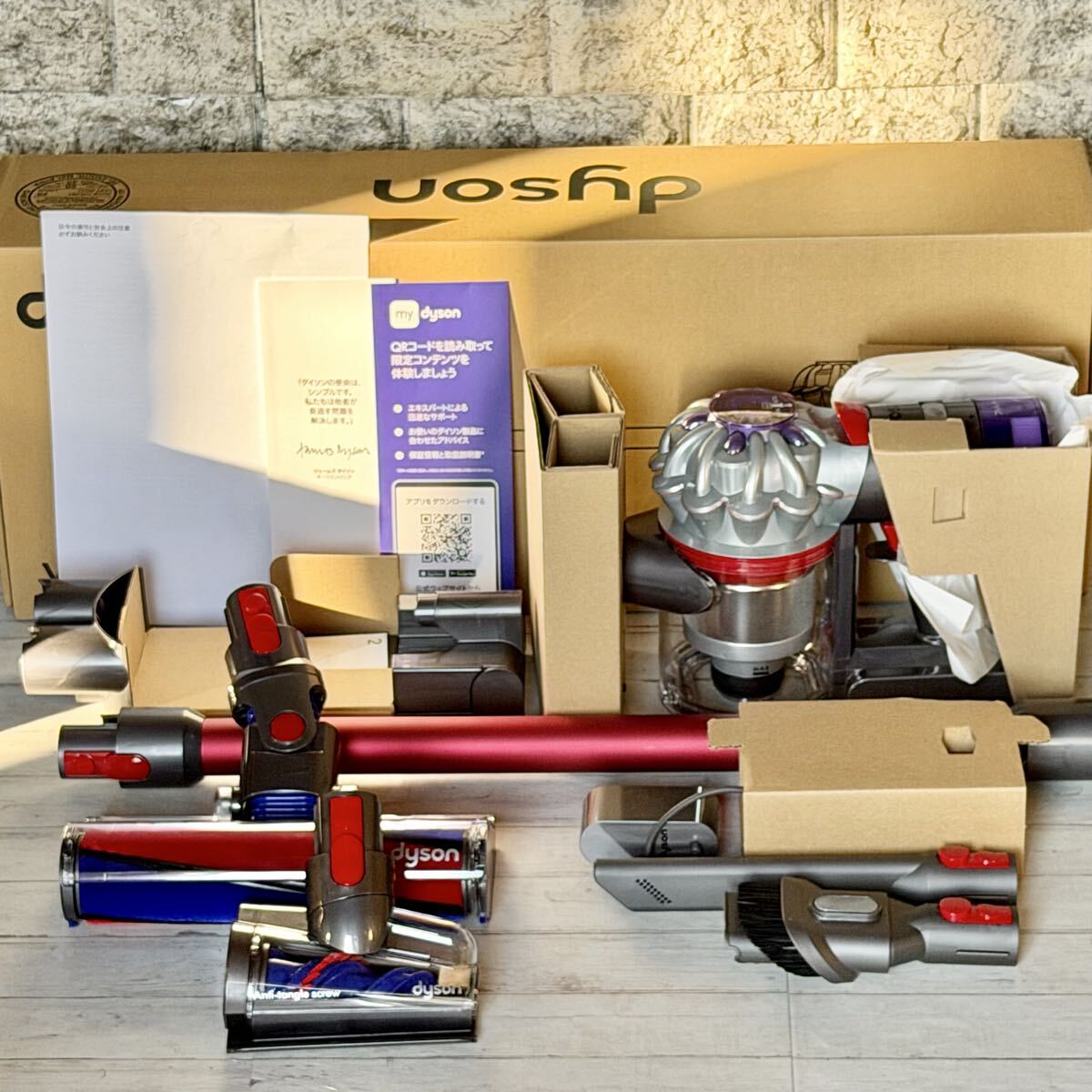 Yahoo!オークション - 送料無料 展示品未使用 Dyson V8 Origin SV25 ①