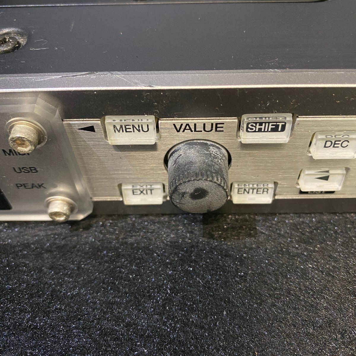 Yahoo!オークション - 【 J 】6030 Roland FANTOM-XR 音源モジュール ...