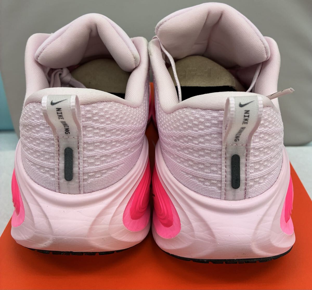 Yahoo!オークション - 送料込み NIKE VOMERO PLUS ボメロプラス 27.0c...