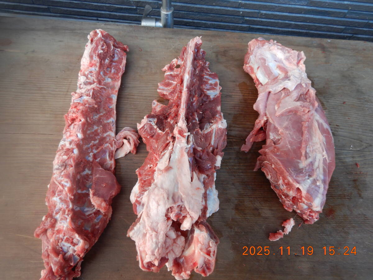 Yahoo!オークション - 罠猟で捕獲したシカ(推定2歳位)1頭分(14Kg)生肉...