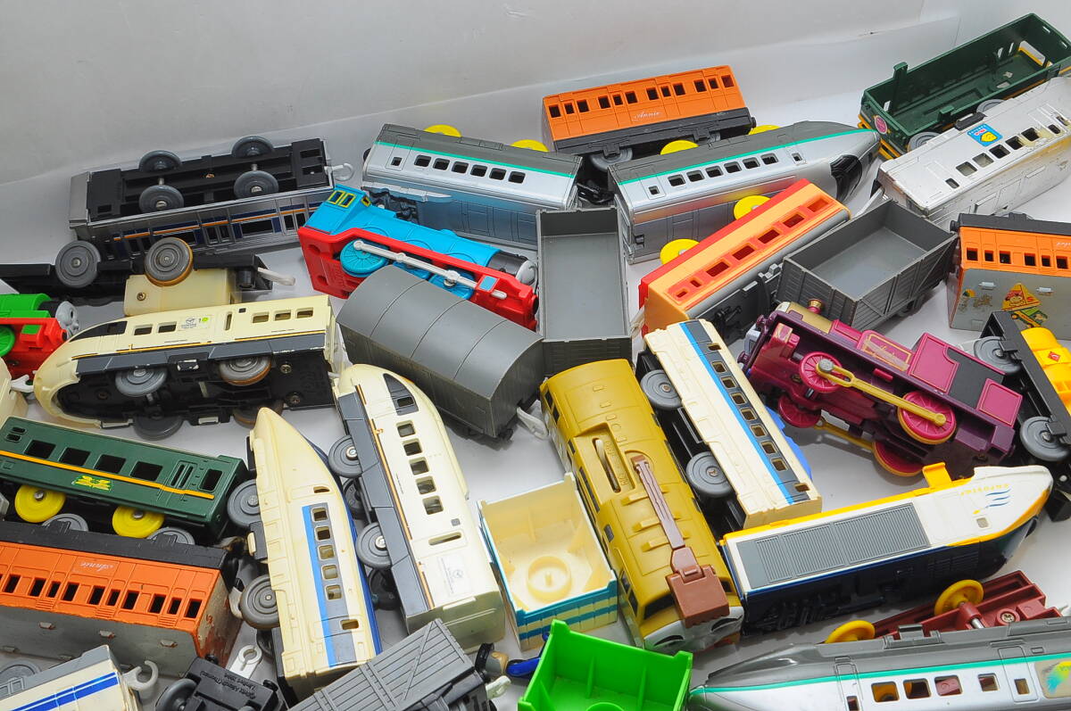 Yahoo!オークション - [MBS33]TAKARATOMY タカラトミー トーマス 機関...