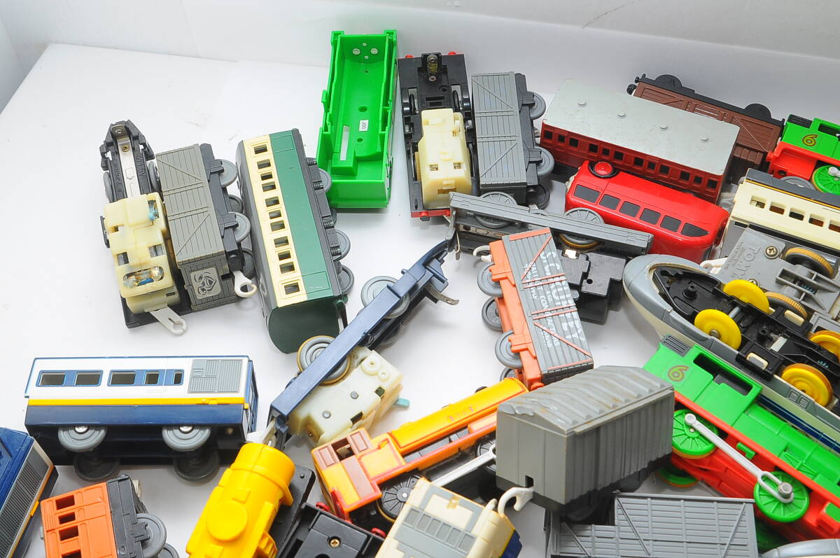 Yahoo!オークション - [MBS33]TAKARATOMY タカラトミー トーマス 機関...