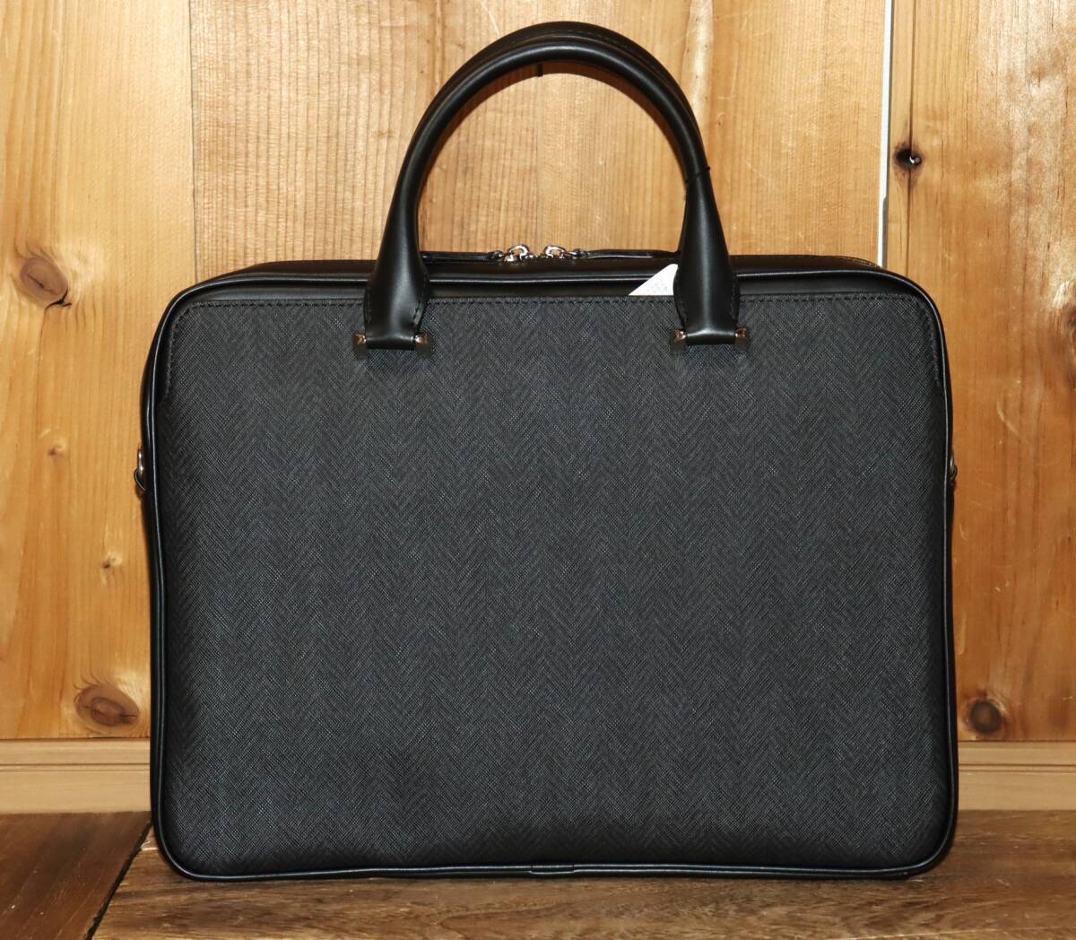 Yahoo!オークション - 送料無料 特価即決【未使用】 TAKEO KIKUCHI ビ...