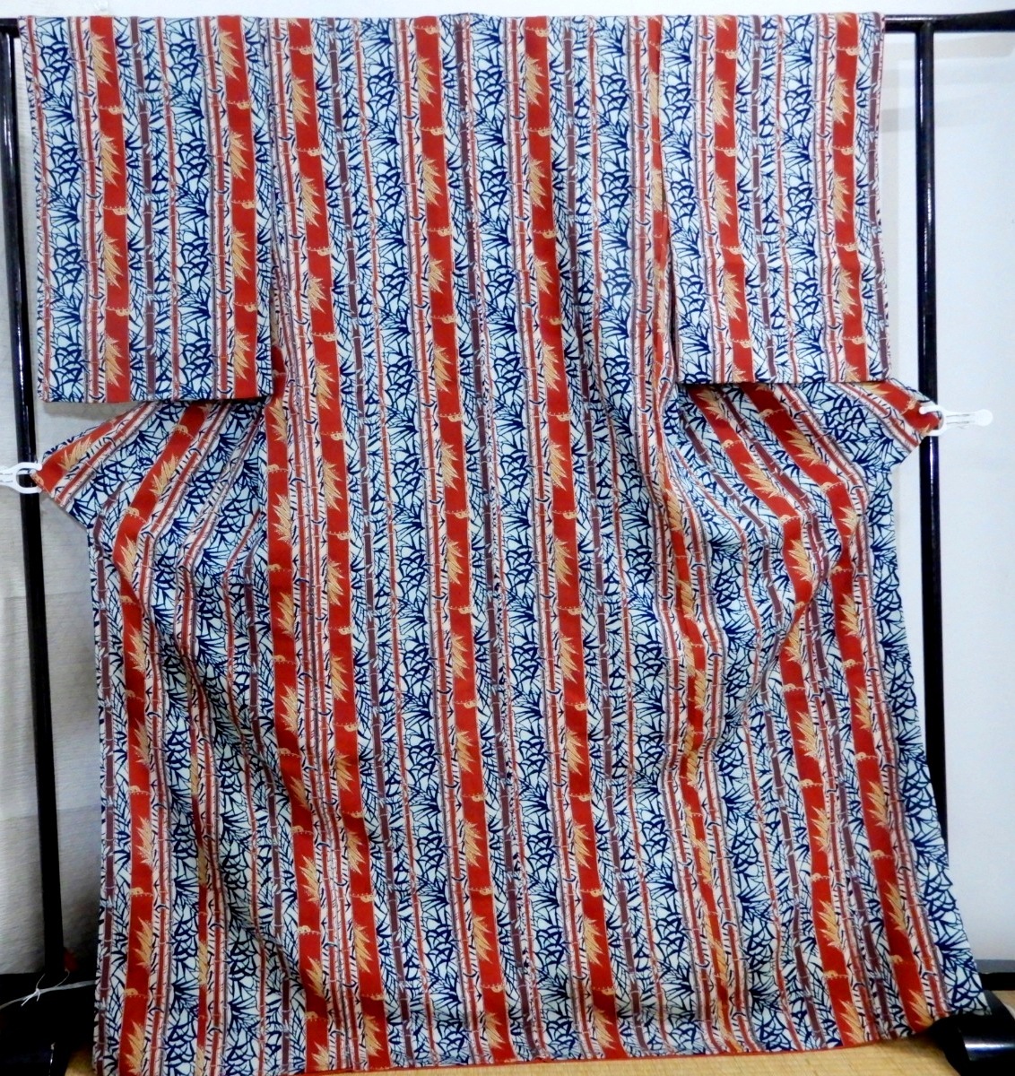 Yahoo!オークション - ＜銀の斧＞正絹・縮緬地型染め袷着物・高島屋取...