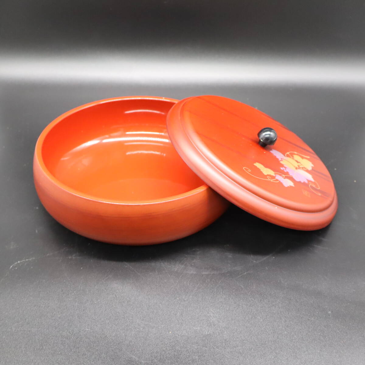 Yahoo!オークション - 直径約19.5cm 深さ約6cm｜菓子盆 漆器 菓子入れ...