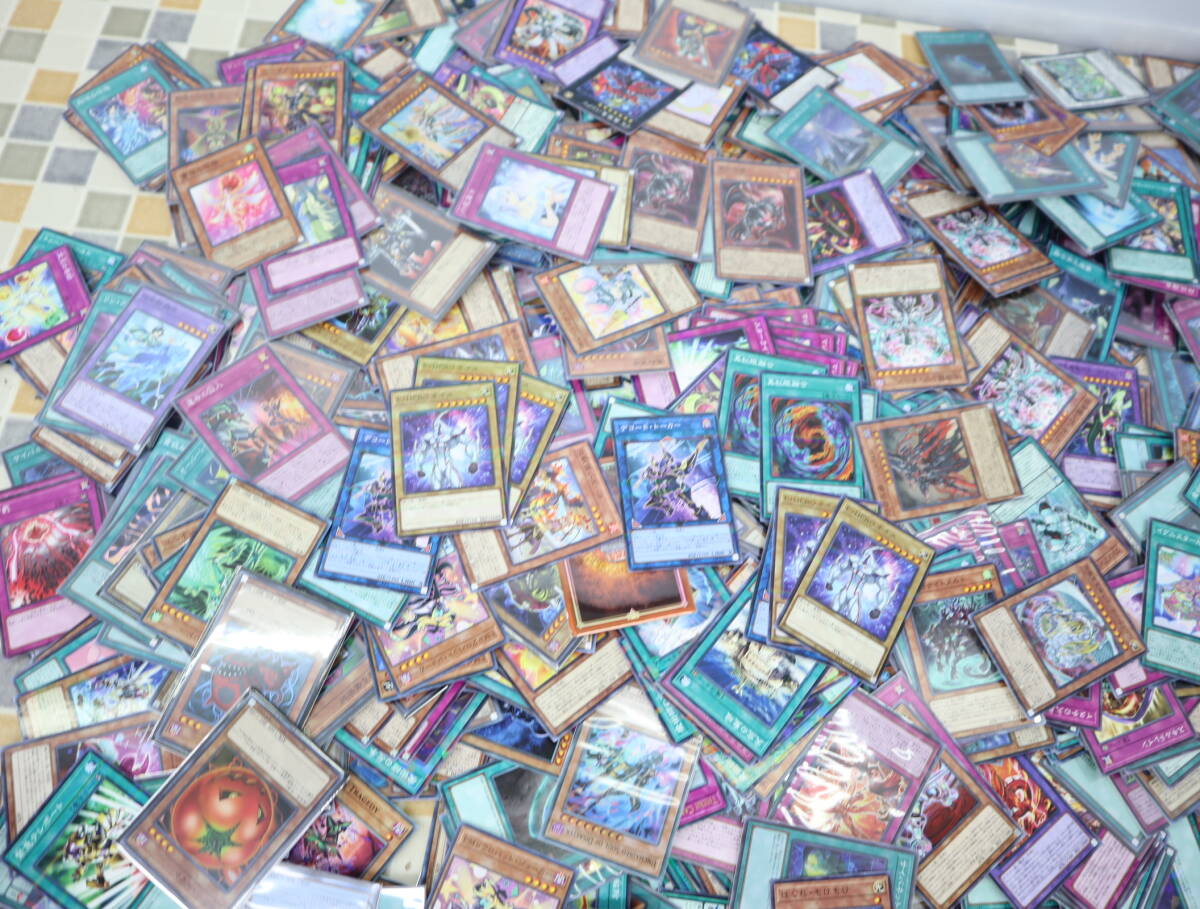 Yahoo!オークション - 約1800枚 約4kg キラ レアカードあり｜遊戯王カ...