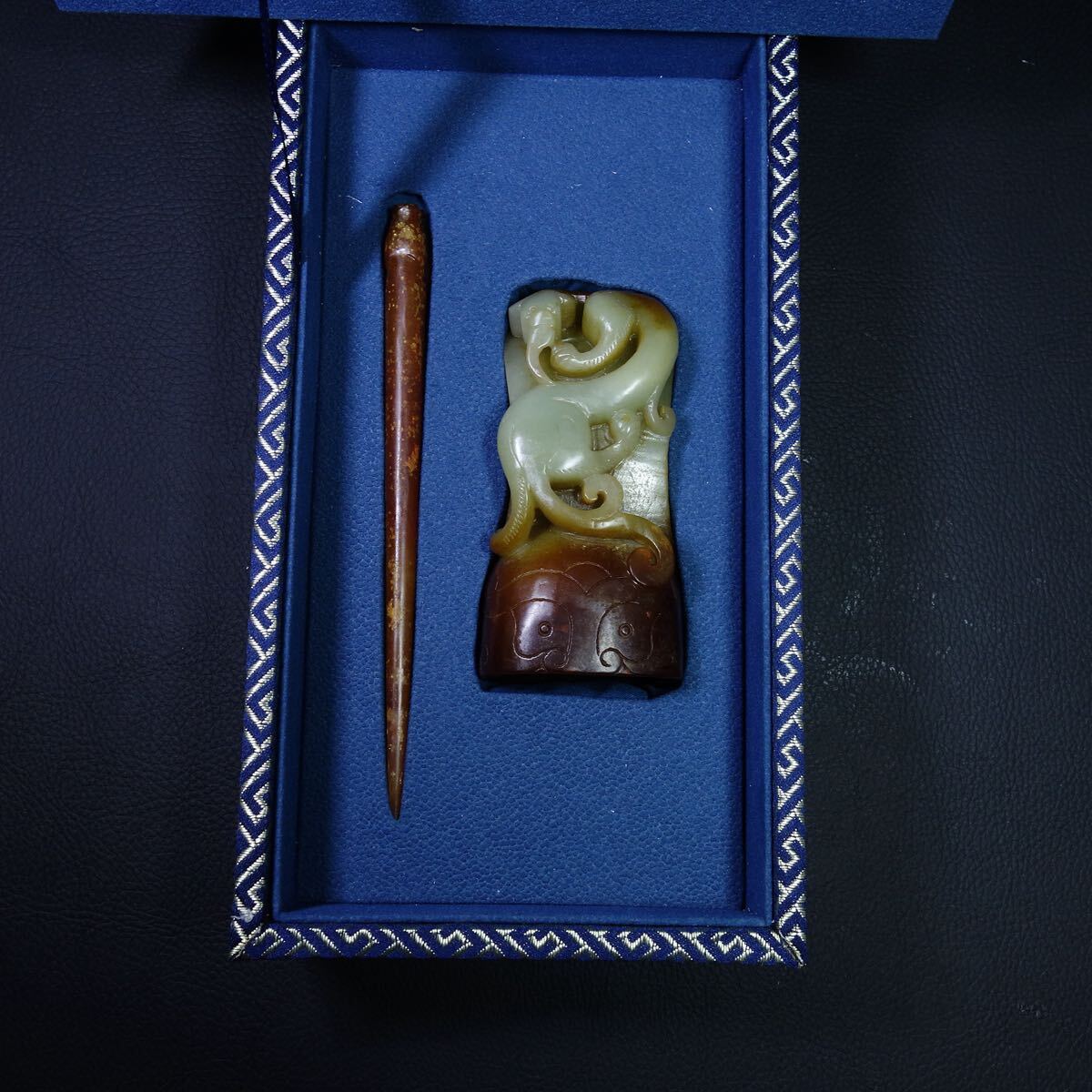 【樂淘letao】日本代購代標第一品牌－貴重 漢時代 和田玉 玉製の王冠 TA高古玉 置物 紋彫り件 時代物 中国古美術 骨董品本玉 玉彫刻古玩 時代物旧家蔵出し 置物