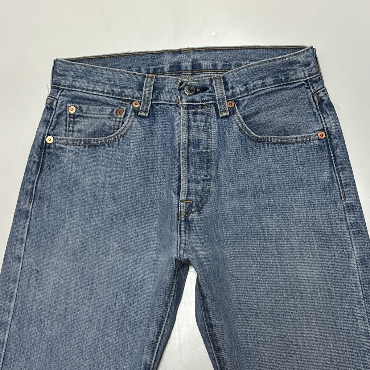 Yahoo!オークション - Levi’s リーバイス 501 ストレートジーンズ デ...