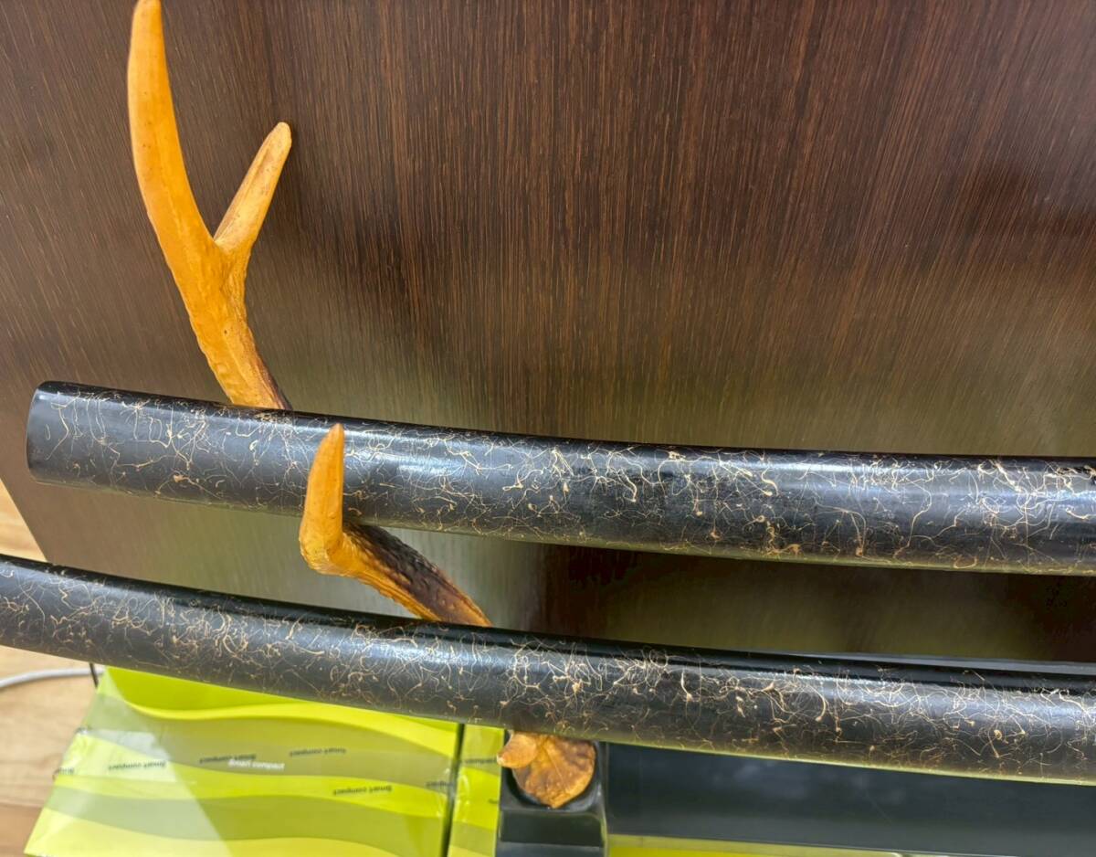 Yahoo!オークション - #13541 模造刀2本 刀掛け付きセット 武具 模擬刀...