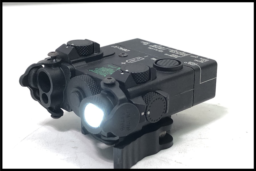 Yahoo!オークション - 東京)WADSN DBAL-A2タイプ フラッシュライト