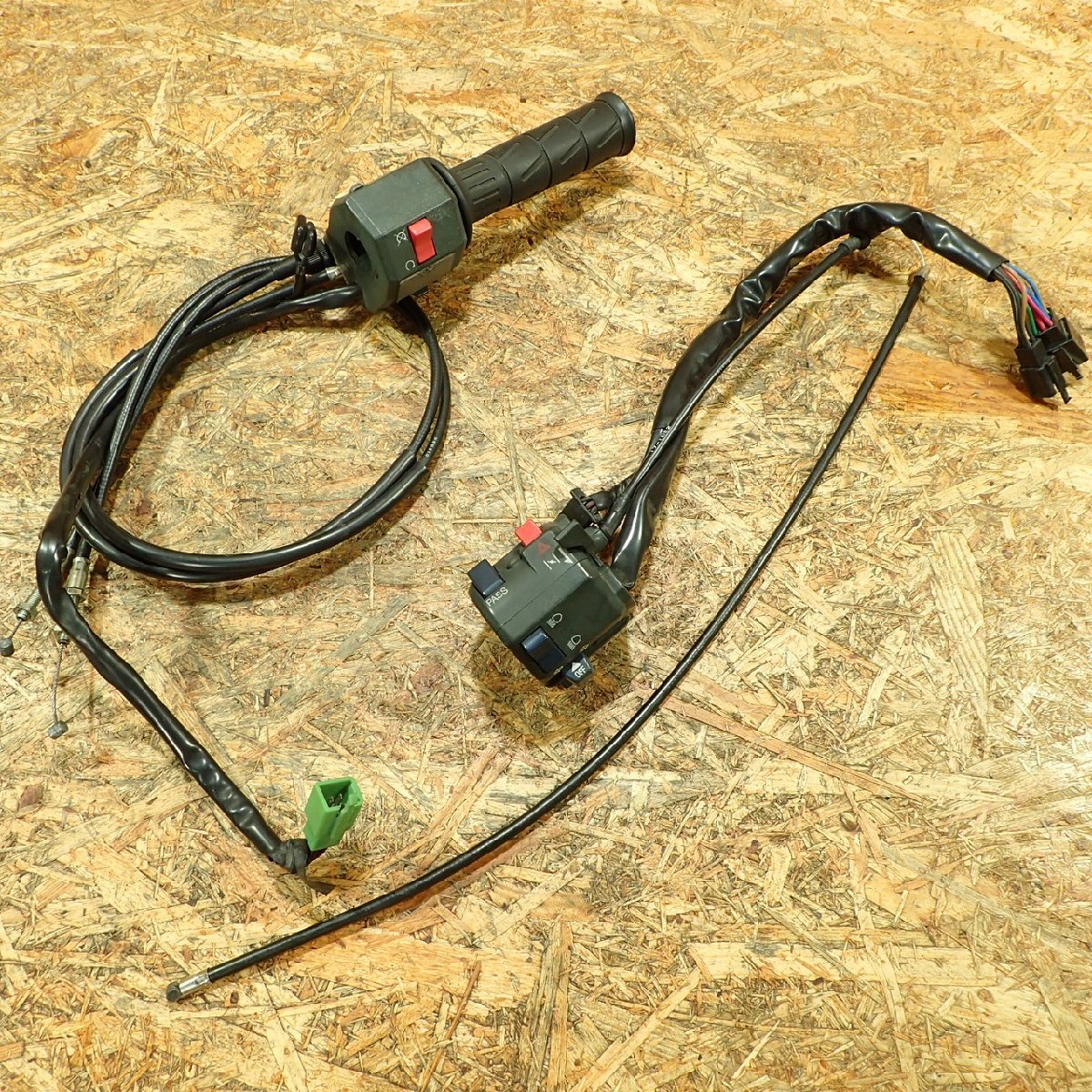 Yahoo!オークション - 【送料Sサイズ】Kawasaki ZX900A-0922 GPZ900R ...