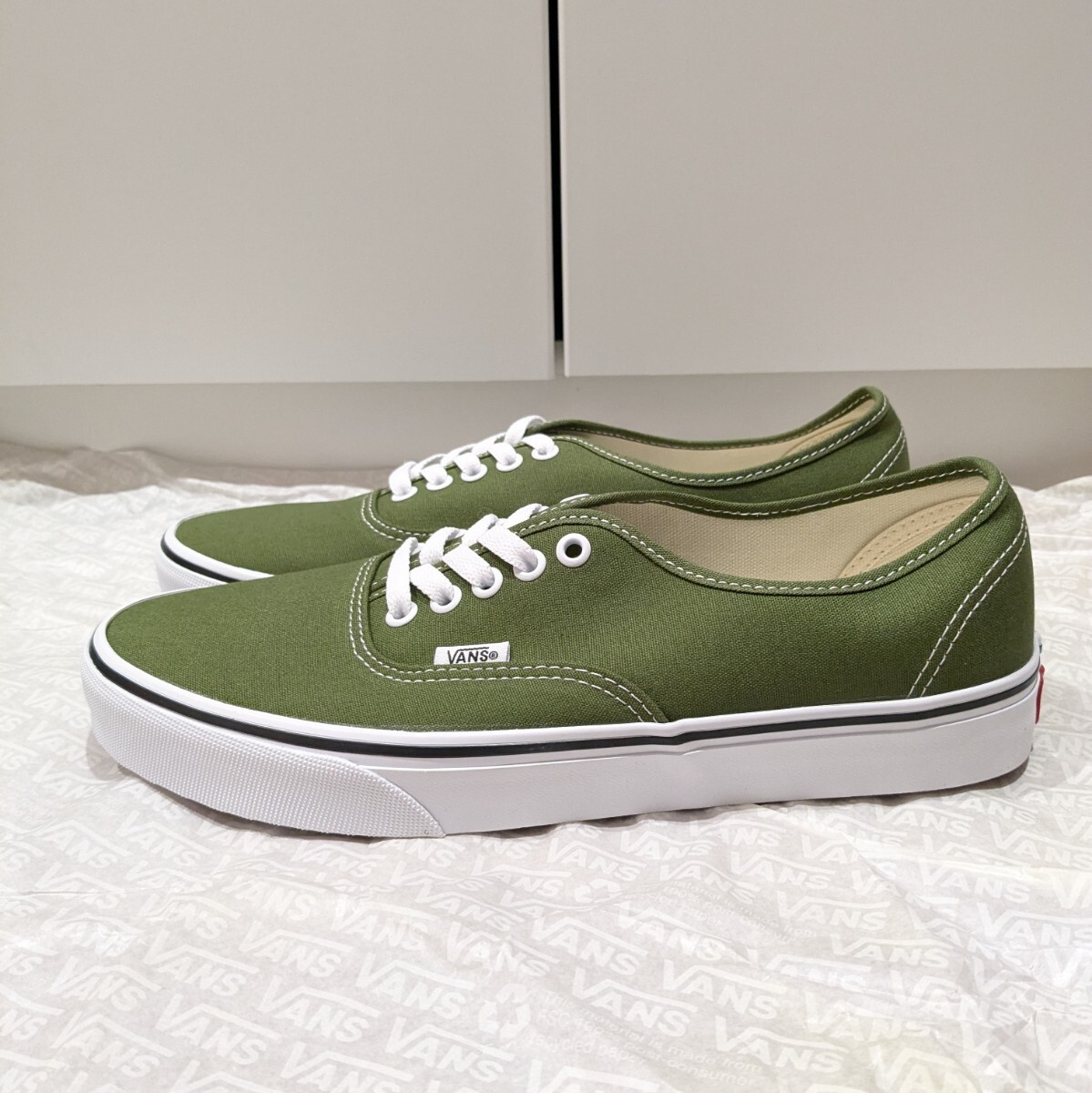 Yahoo!オークション - 新品 US企画 VANS AUTHENTIC 未使用 バンズ オー...