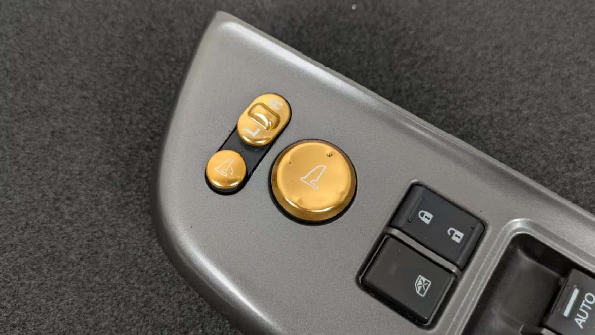 Yahoo!オークション - デザイン性UP ドアミラー スイッチ カバー 金 イ...