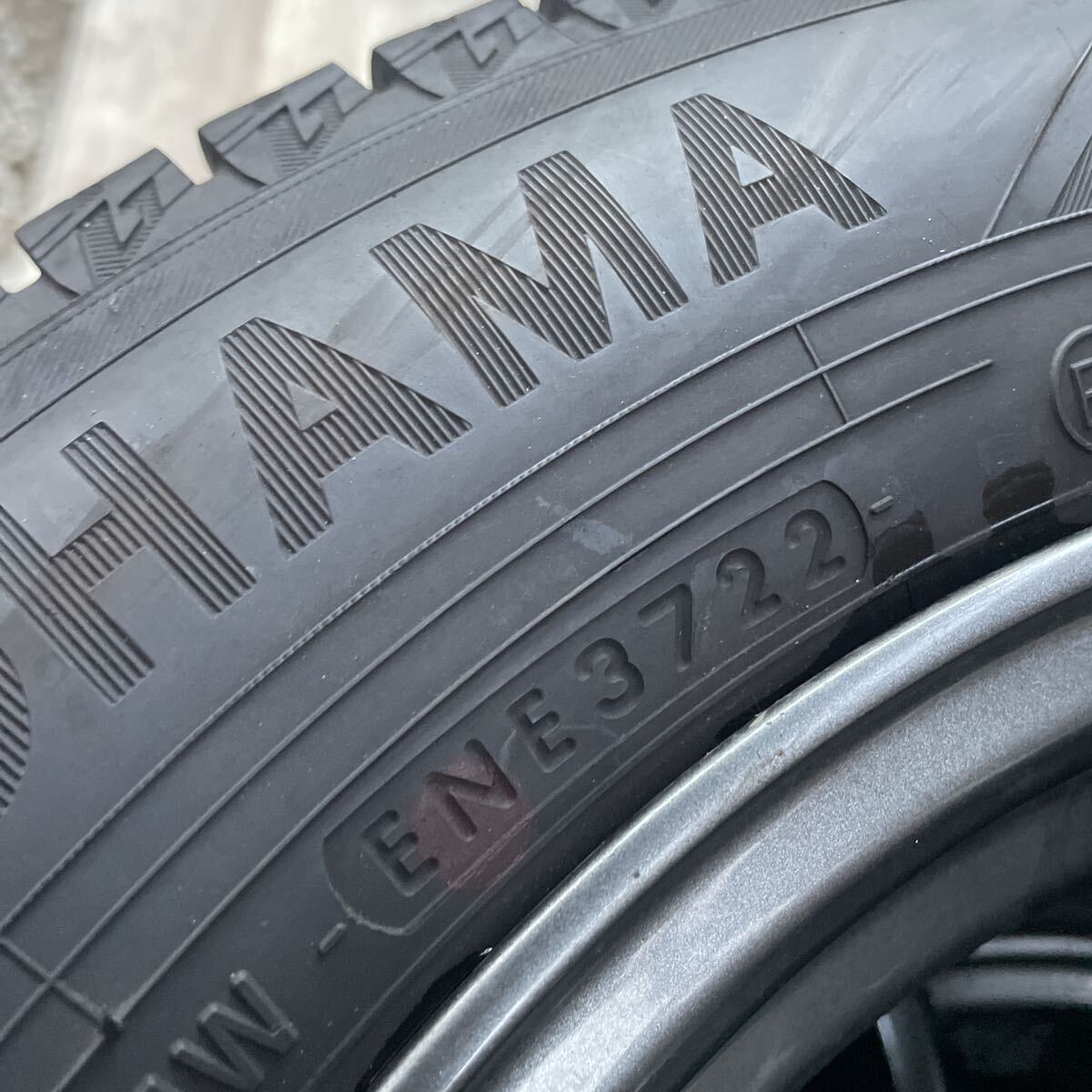 Yahoo!オークション - バリ山 スタッドレス WH502 YOKOHAMA ICE guard ...