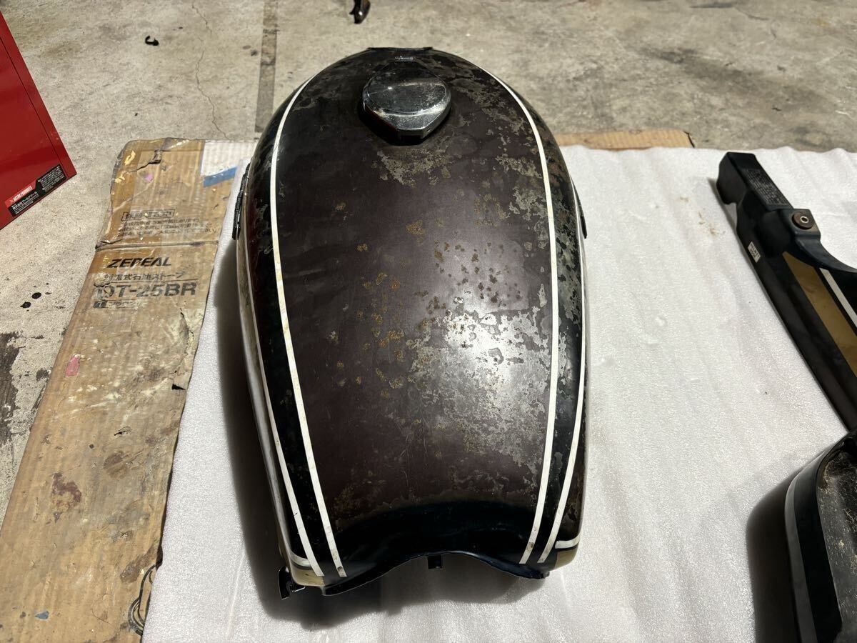 Yahoo!オークション - z1 z2 純正 当時物 外装セット 青玉虫 内プレス ...