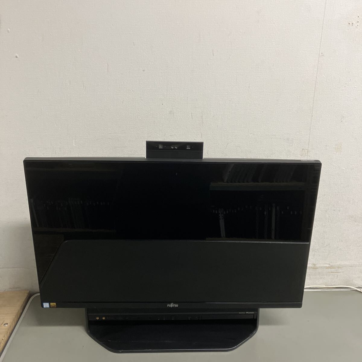 Yahoo!オークション - C121 FUJITSU ESPRIMO FH90/B2 FMVF90B2B Core i...