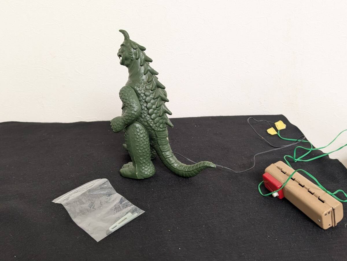 Yahoo!オークション - （15）.超超希少 マルサン（約25cm） ウルトラマ...