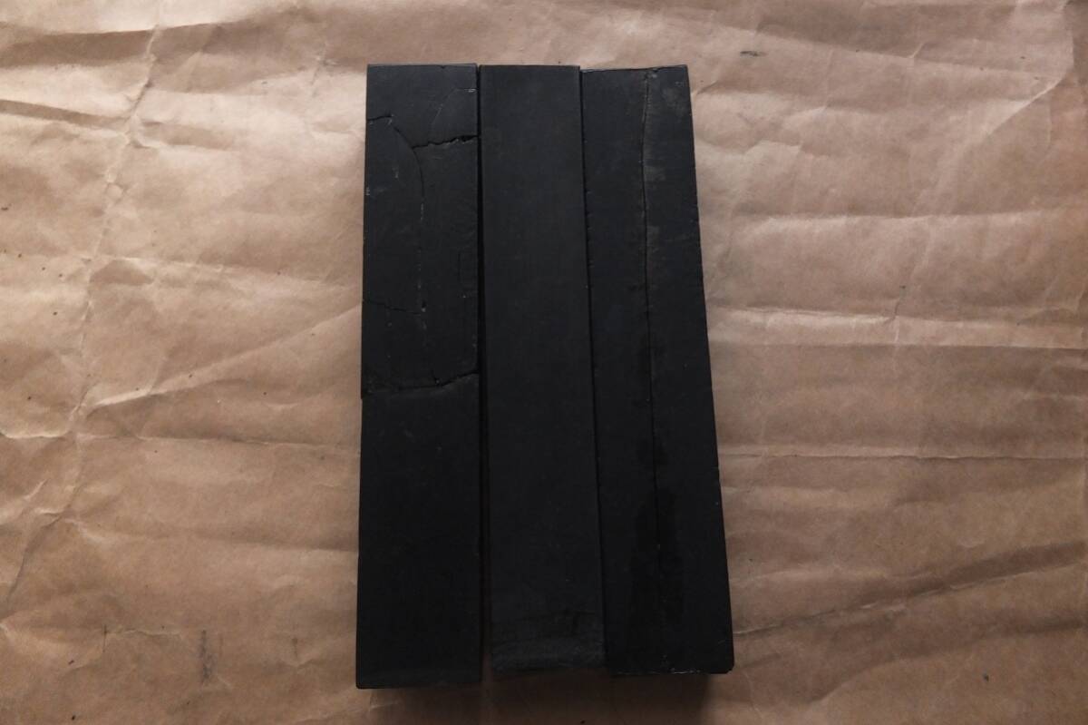 Yahoo!オークション - 中国古墨 紫玉光 頂煙 徽曹素功 尭千氏 3本208g ...