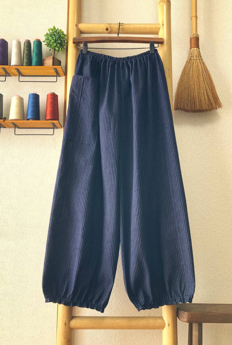 Yahoo!オークション - 鎌倉まるか堂 着物リメイク 紬 藍緋の縞々もんぺ...