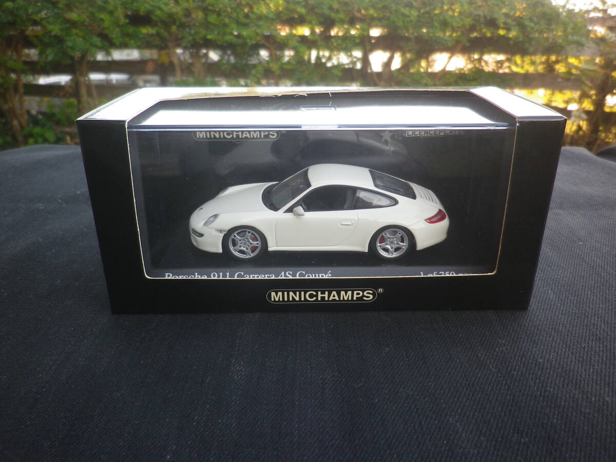 Yahoo!オークション - 絶版 PMA 1/43 Porsche ポルシェ 911 Carrera カ...