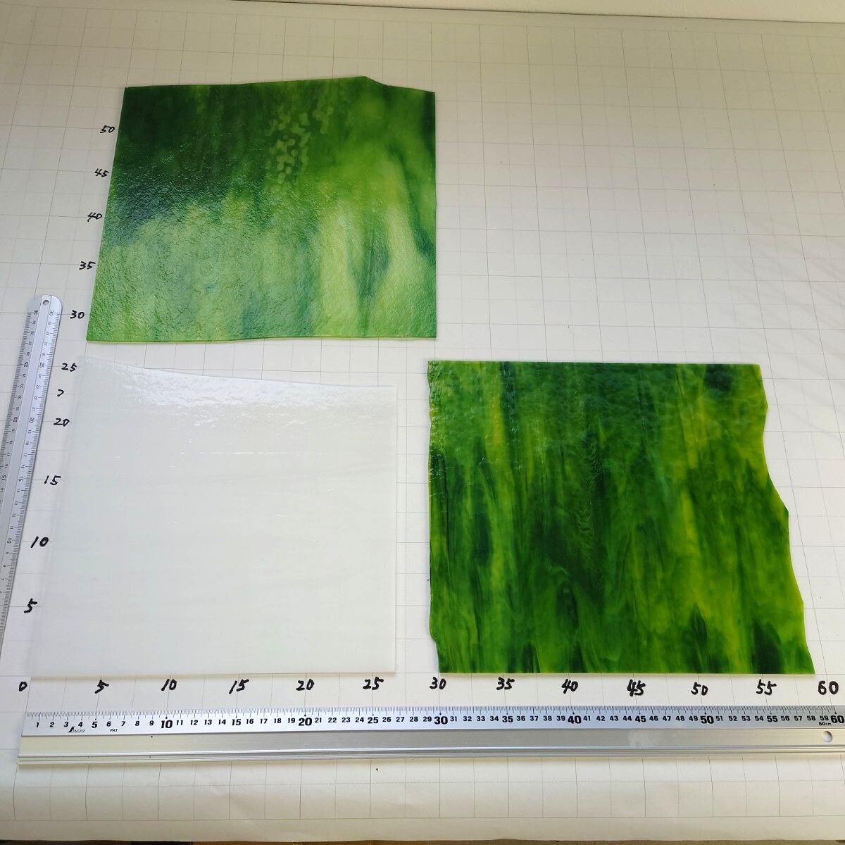 Yahoo!オークション - ステンドグラス材料 板ガラス3枚セット [MC3梱包...