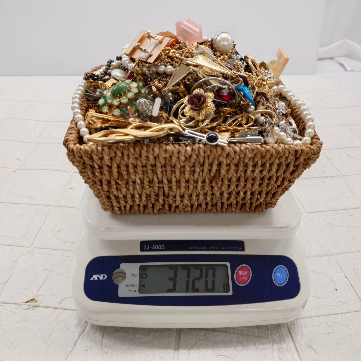 Yahoo!オークション - 【在庫処分価格】イミテ 大量まとめ③ イミテー...