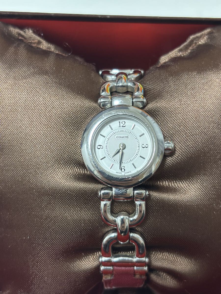 Yahoo!オークション - COACH クォーツ レディース腕時計 W024 シルバー...
