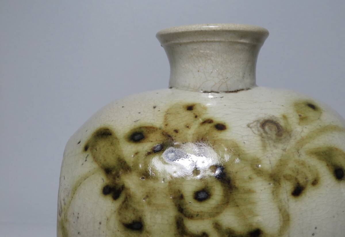 【樂淘letao】日本代購代標第一品牌－韓国美術 李朝 白磁 辰砂 鉄絵 扁壺 花草文 時代物 分院