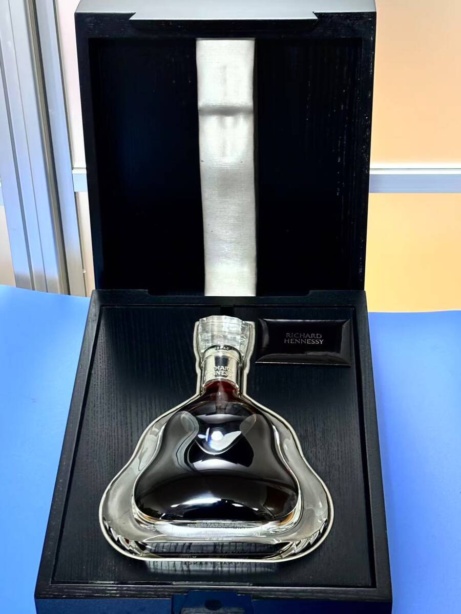 Richard Hennessy ヘネシー リシャール 700ml コニャック バカラ 未開栓(ヘネシー)｜売買されたオークション情報、yahooの商品情報をアーカイブ公開 - オークファン ...