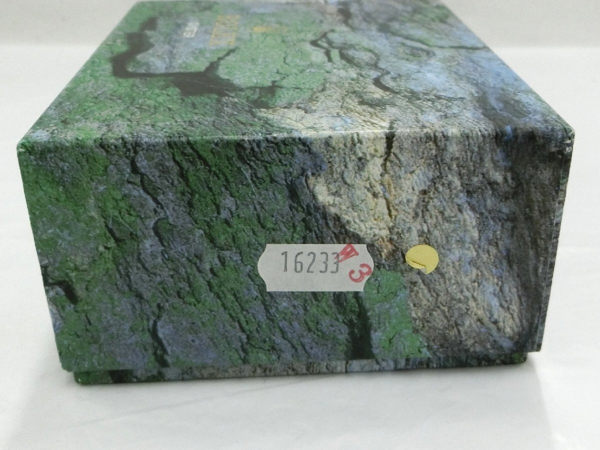 Yahoo!オークション - ROLEX 外箱 コケと岩肌柄/内箱 化粧箱 グリーン/...