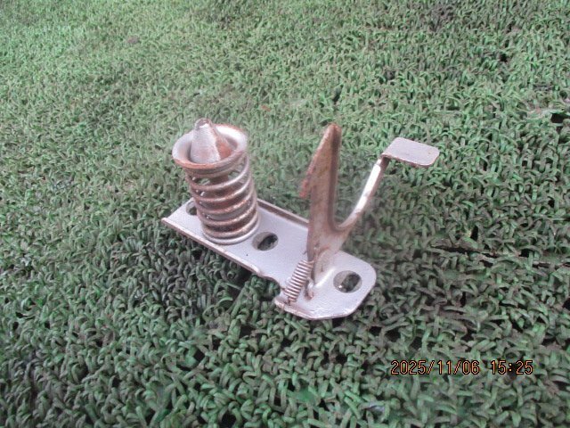 Yahoo!オークション - (0441)TE27 カローラレビン ボンネットレバー