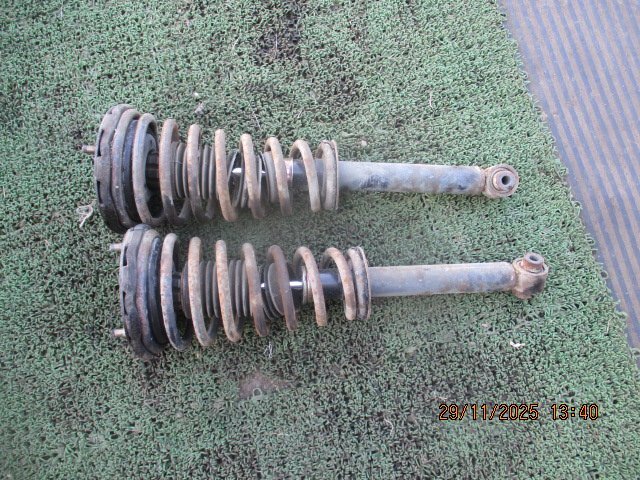 Yahoo!オークション - (0447)HP10 プリメーラ リアストラット サスペン...