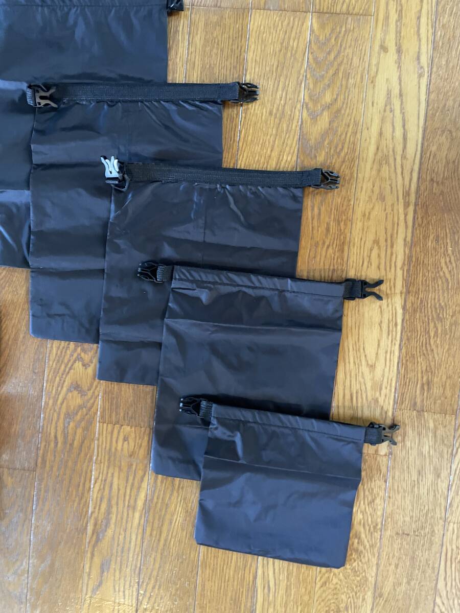 Yahoo!オークション - 新品F6 薄手軽量防水バック 大中小6枚SET 黒