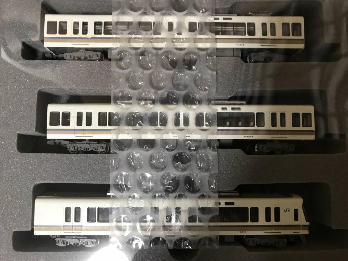 【樂淘letao】日本代購代標第一品牌－KATO 10-170×2 JR221系 直流近郊電車12両セットです。