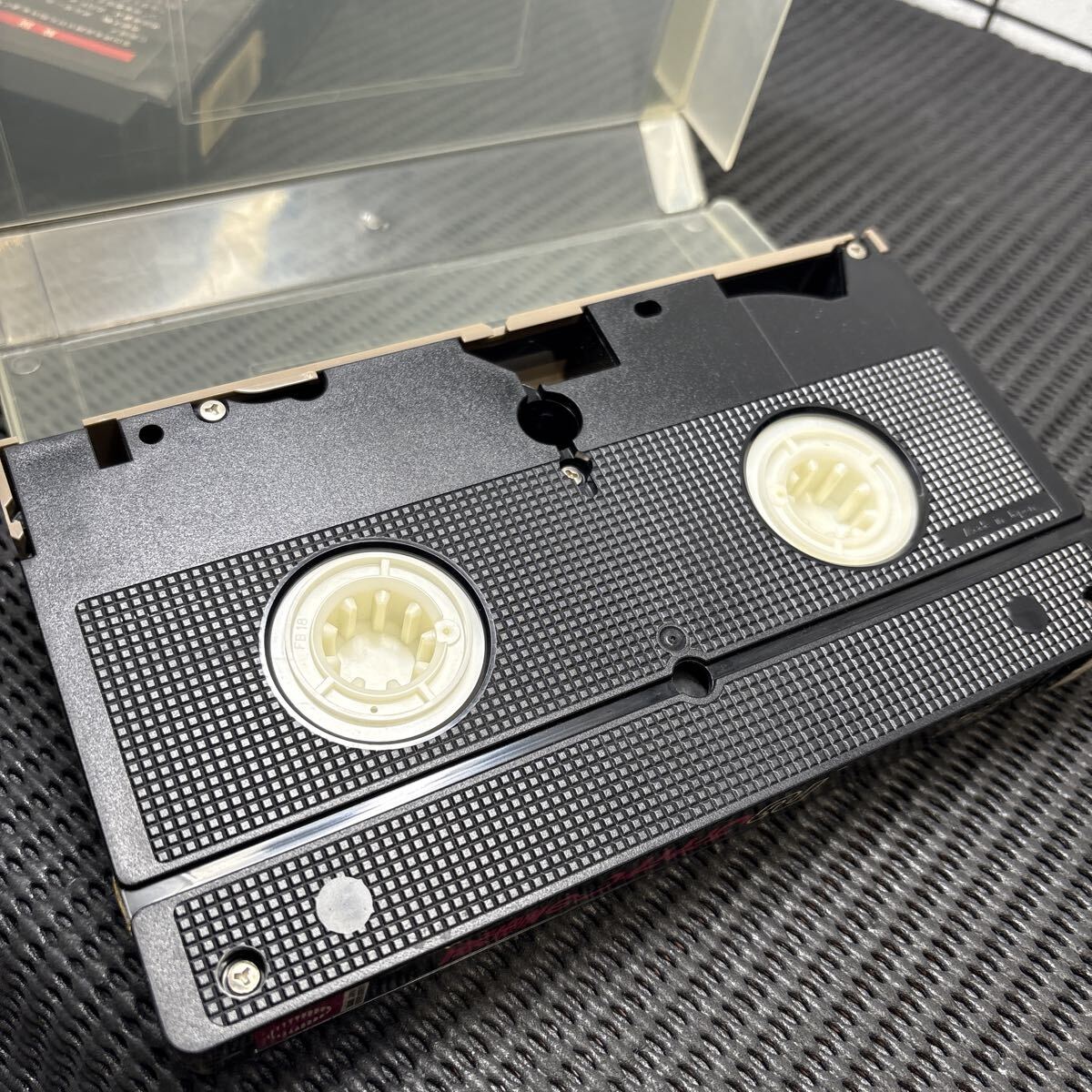 Yahoo!オークション - VHS ビデオ 死霊のしたたり2 ジェフリー・クー...