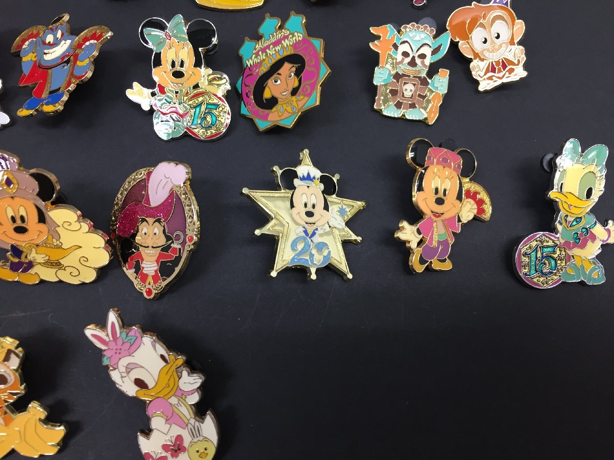 Yahoo!オークション - ディズニー 《大量セット》TDR ピンバッジ 31点...