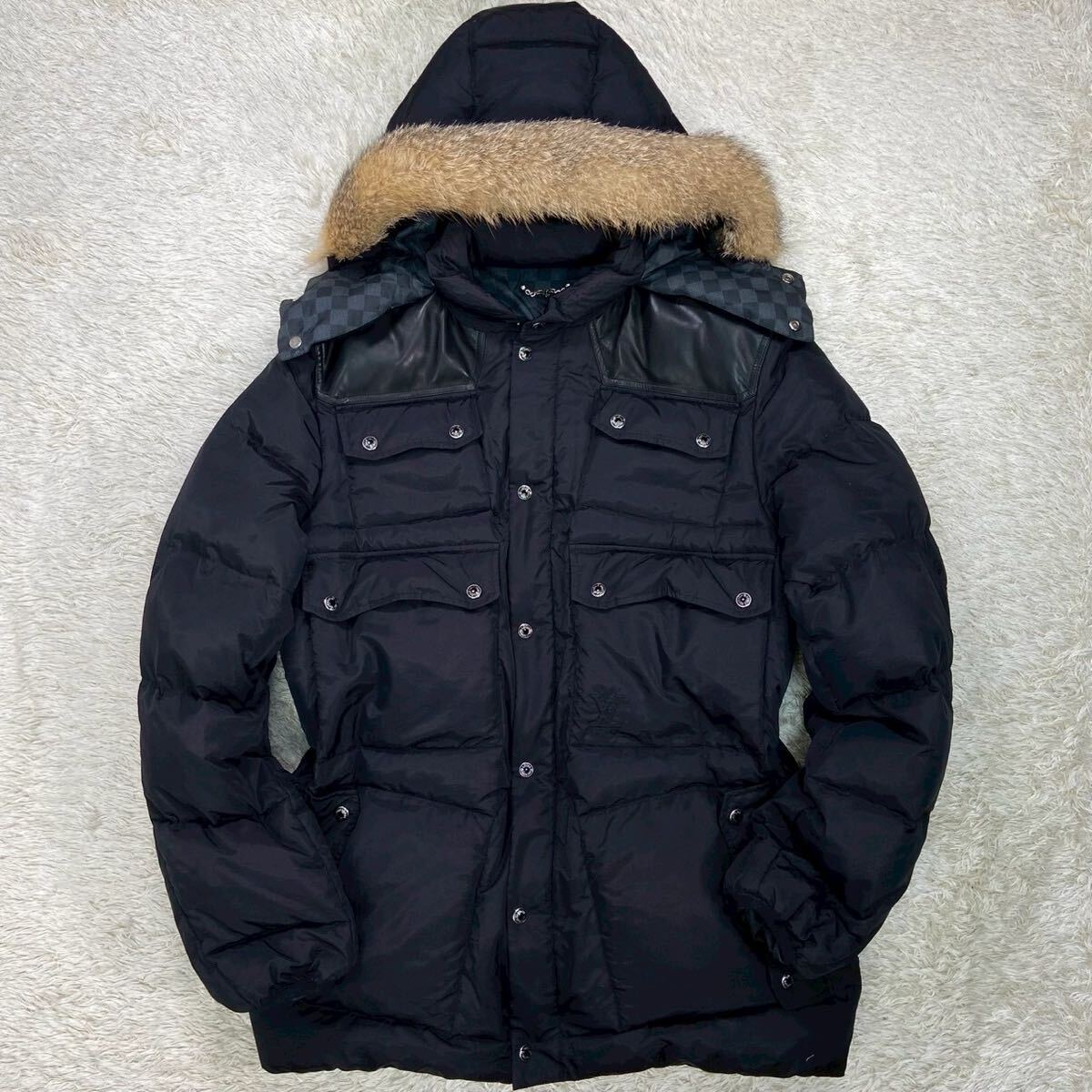 【樂淘letao】日本代購代標第一品牌－【最高級】LOUIS VUITTON ルイヴィトン ダミエグラフィット ダウンジャケット 4way レザージャケット モノグラム 56サイズ LL XL ...