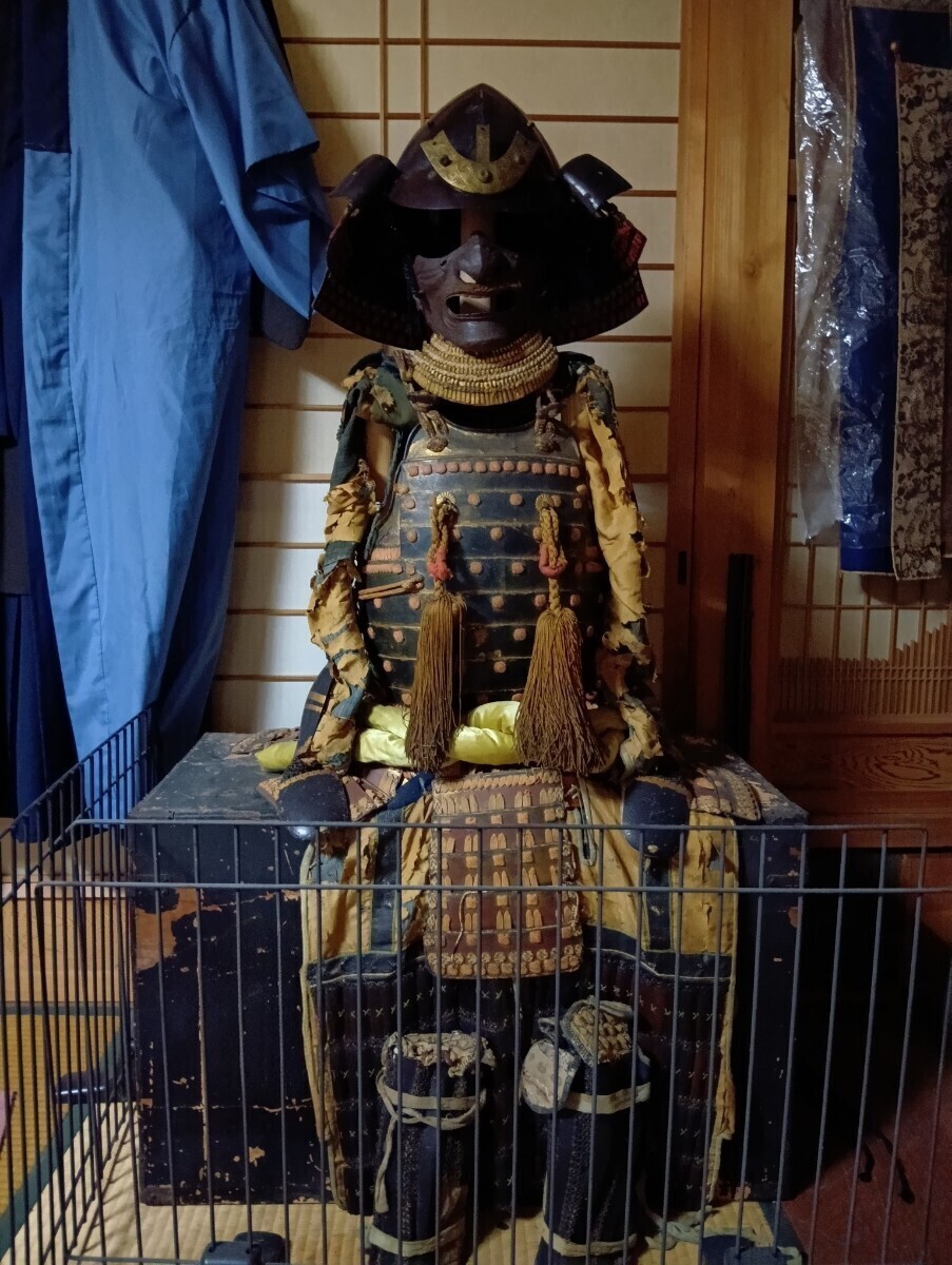 Yahoo!オークション - 筑前守拝領品 甲冑